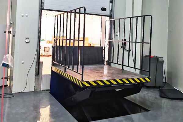 Scissor Loading Dock Lift | SEPPES Dock Solutions